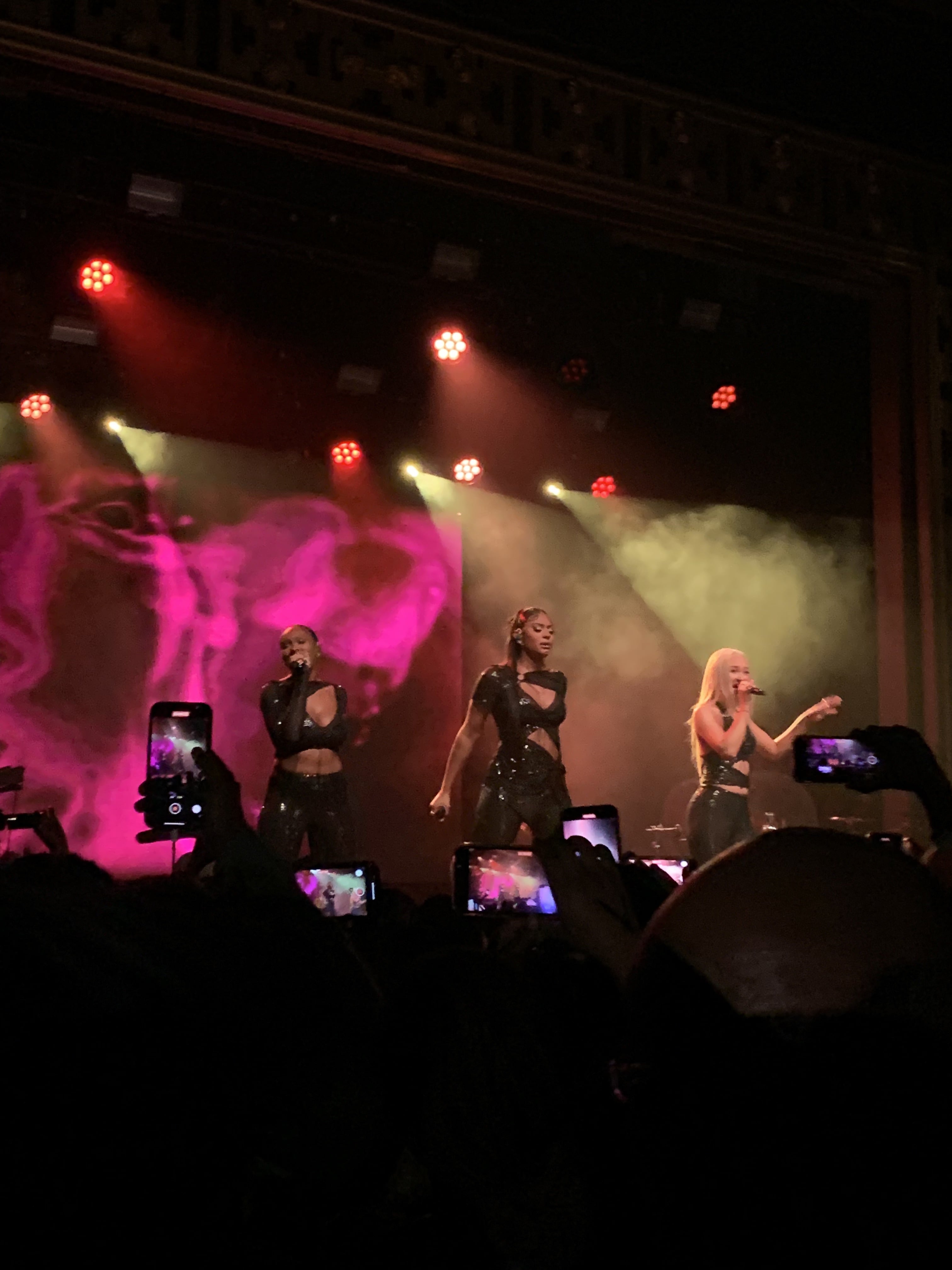 FLO Live Tour 2023 - FLO Concert Review | CCTV: The Nonstop Pop Show