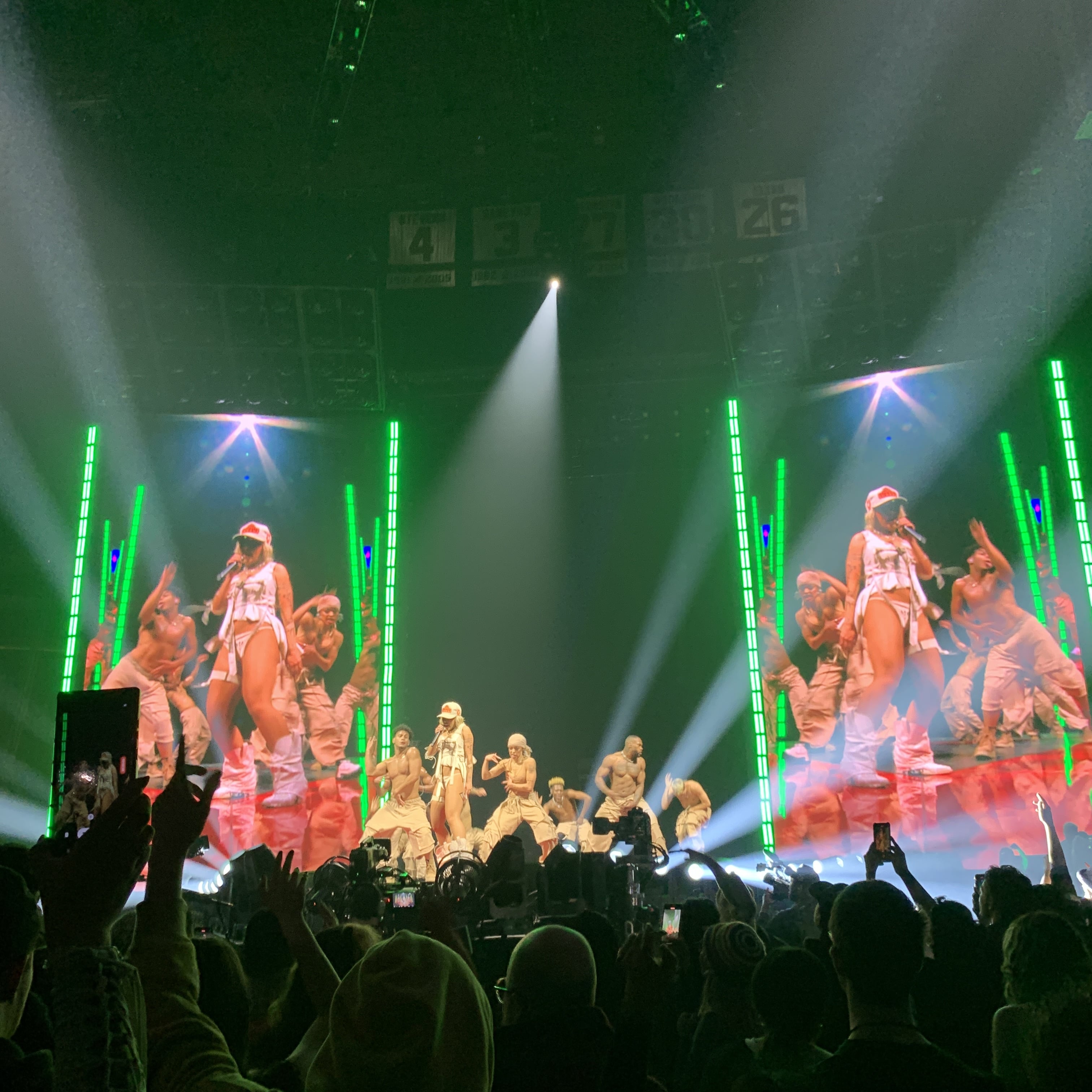 Concert Review: Doja Cat - "The Scarlet Tour" @ Prudential Center ...