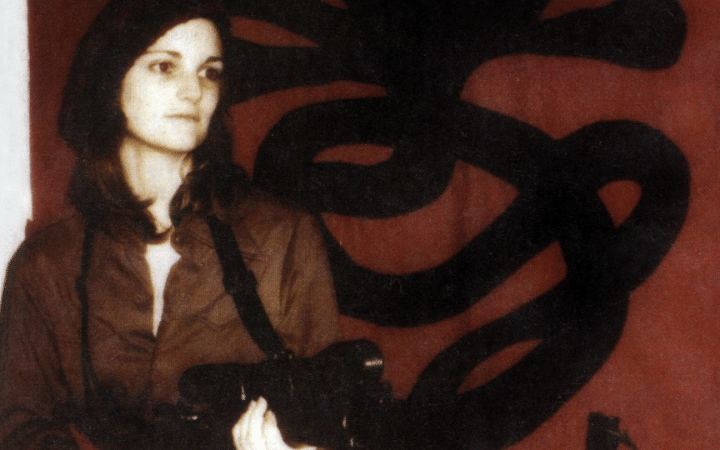 Patty Hearst : From Kidnapped Heiress to America’s Most Wanted Fugitive ...