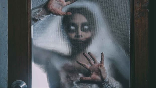The Haunting Japanese Ghost Story of Teke Teke | Tell Me A Ghost Story